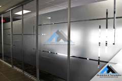 Catálogo de puertas en aluminio y vidrio templado Monterrey